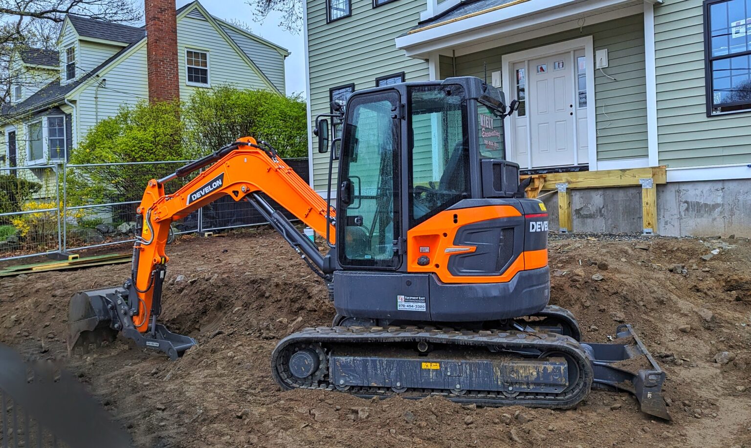 How to Remove Tree Stumps with a Mini Excavator and Expert Techniques